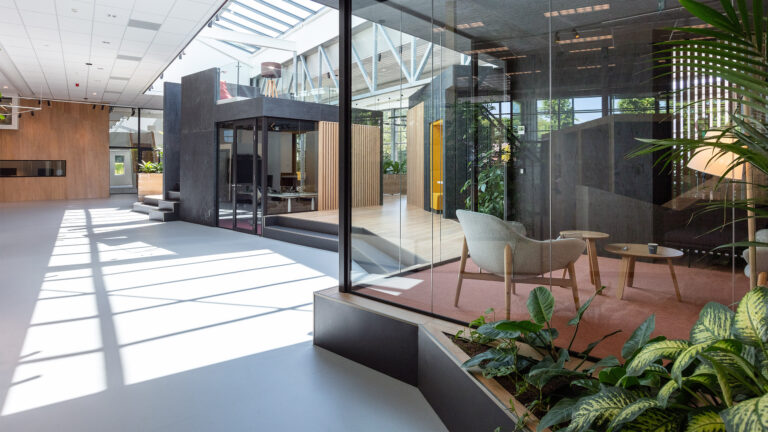 Nedap Healthcare – D/DOCK